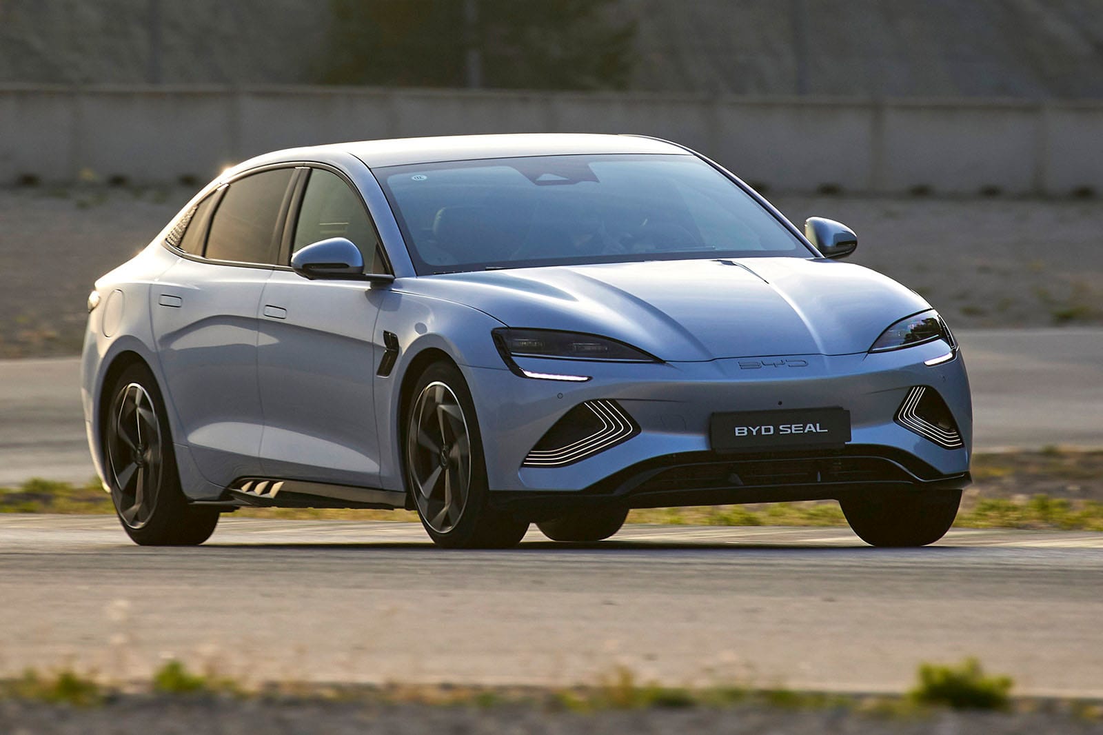 Top 8 Cars Under 40 Lakhs in India – SUVs, Luxury Sedans, and Electric ...